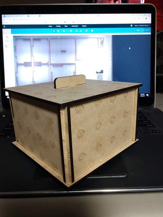 Small Snap Together Box with Lid - Free Laser Designs - Glowforge ...