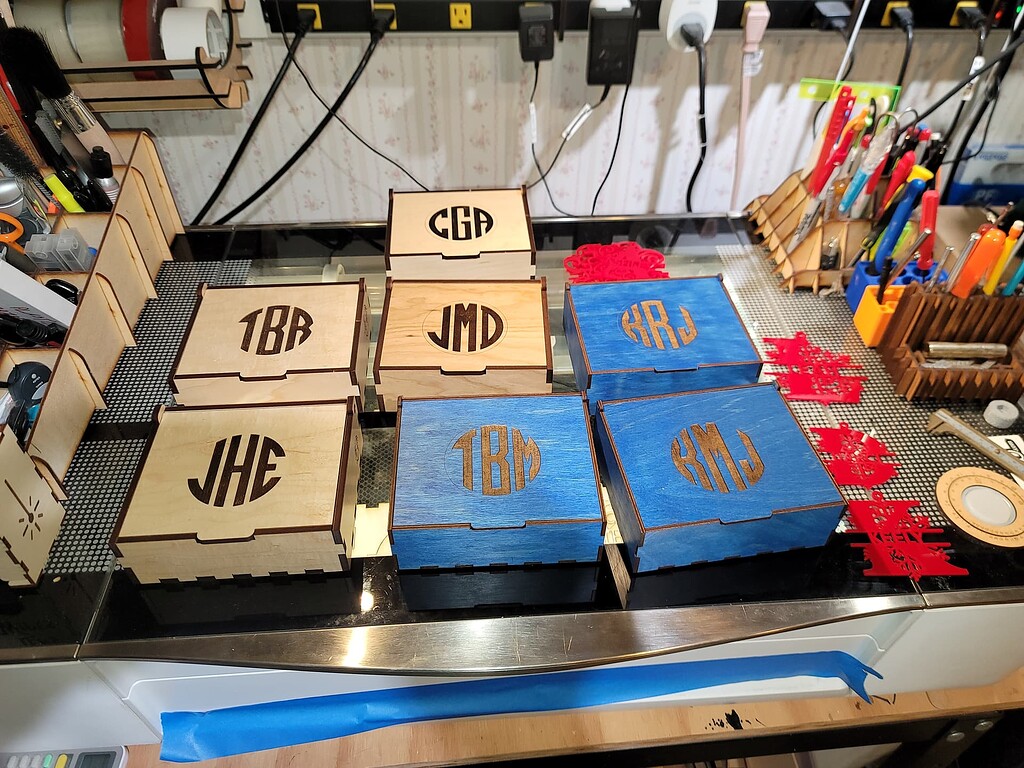 Keepsake boxes for my crews Xmas - Made on a Glowforge - Glowforge ...