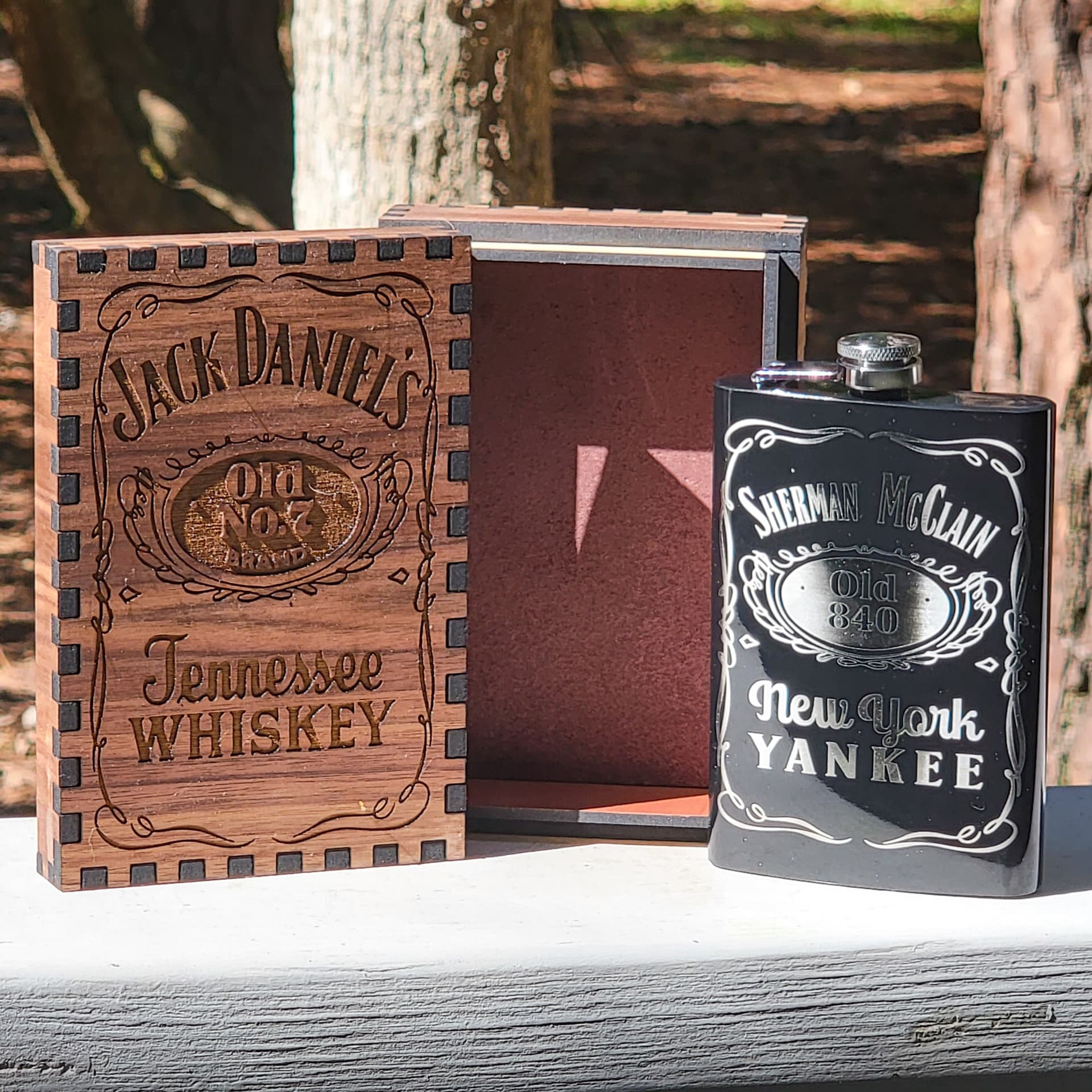 Flask Gift Box - Made on a Glowforge - Glowforge Owners Forum